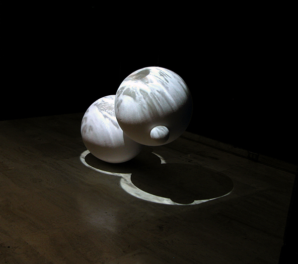 In sight / In mind: 3 artists discuss surface | Shifting Connections